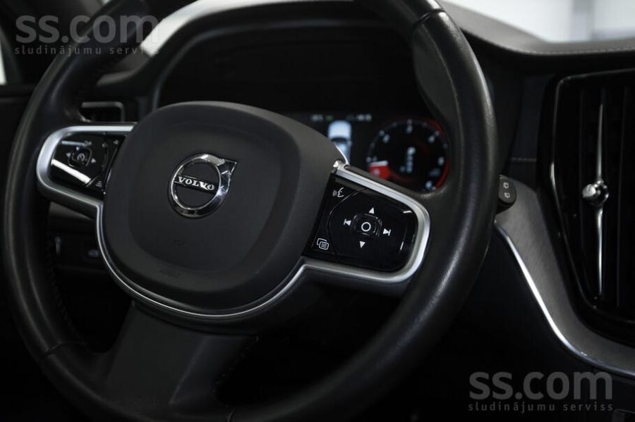 Pelēks Volvo XC60 2019 Tukums, ar dzinēja tilpumu 2.00 L un nobraukumu 160 tūkst. km par 23300 €, foto 25 vietnē AUTOMOTO.COM.LV