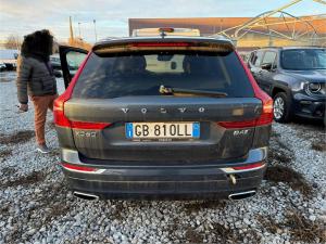 Pelēks Volvo XC60 2020 Šauļi, ar dzinēja tilpumu 1.97 L un nobraukumu 300 tūkst. km par 14800 €, foto 4 vietnē AUTOMOTO.COM.LV