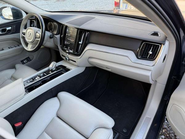 Pelēks Volvo XC60 2020 Šauļi, ar dzinēja tilpumu 1.97 L un nobraukumu 300 tūkst. km par 14800 €, foto 6 vietnē AUTOMOTO.COM.LV