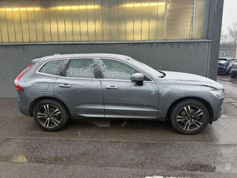 Grey Volvo XC60 2020 in Silale, with an engine capacity of 1.97 L and mileage of 146 thousand km for 13700 €, photo 3 on AUTOMOTO.COM.LV