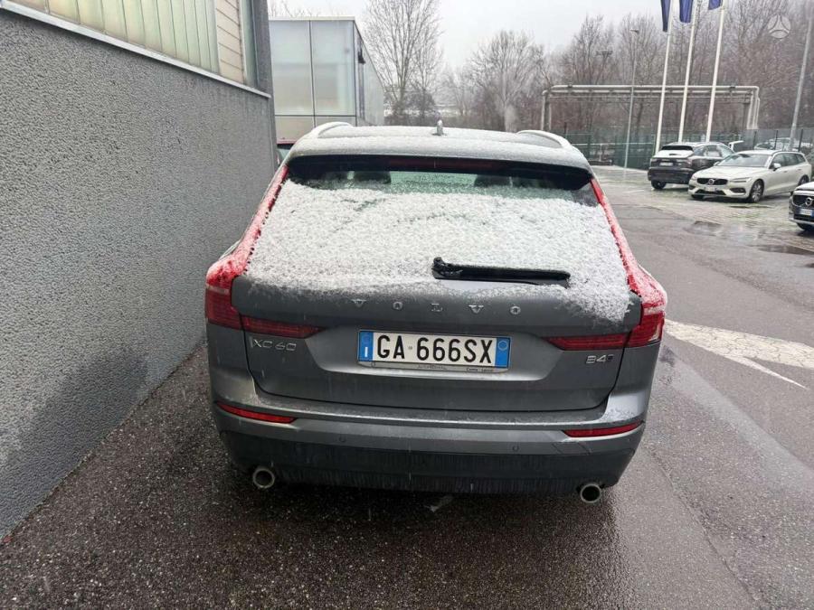 Grey Volvo XC60 2020 in Silale, with an engine capacity of 1.97 L and mileage of 146 thousand km for 13700 €, photo 5 on AUTOMOTO.COM.LV