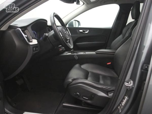 Pelēks Volvo XC60 2020 Viļņa, ar dzinēja tilpumu 2.00 L un nobraukumu 184 tūkst. km par 24999 €, foto 4 vietnē AUTOMOTO.COM.LV