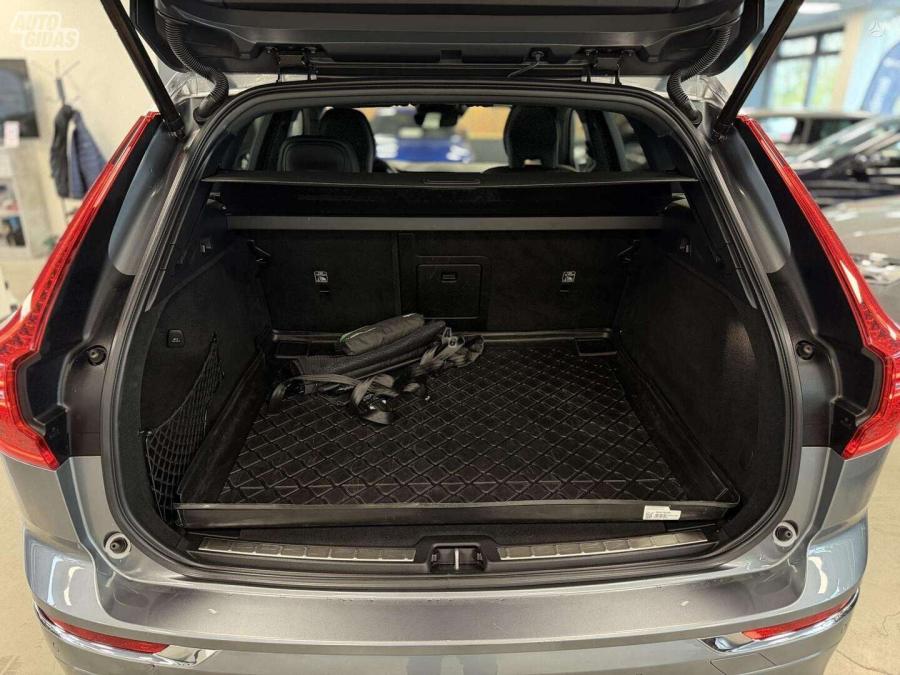 Grey Volvo XC60 2020 in Klaipeda, with an engine capacity of 2.00 L and mileage of 170 thousand km for 27750 €, photo 21 on AUTOMOTO.COM.LV