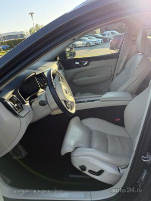 Pelēks Volvo XC60 2020 Tallina, ar dzinēja tilpumu 2.00 L un nobraukumu 89 tūkst. km par 35500 €, foto 9 vietnē AUTOMOTO.COM.LV