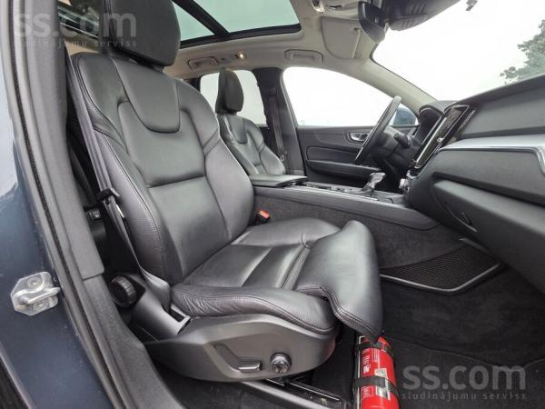 Pelēks Volvo XC60 2020 Rīga, ar dzinēja tilpumu 2.00 L un nobraukumu 0 tūkst. km par 20990 €, foto 9 vietnē AUTOMOTO.COM.LV