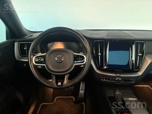Pelēks Volvo XC60 2020 Rīga, ar dzinēja tilpumu 2.00 L un nobraukumu 124 tūkst. km par 33990 €, foto 11 vietnē AUTOMOTO.COM.LV