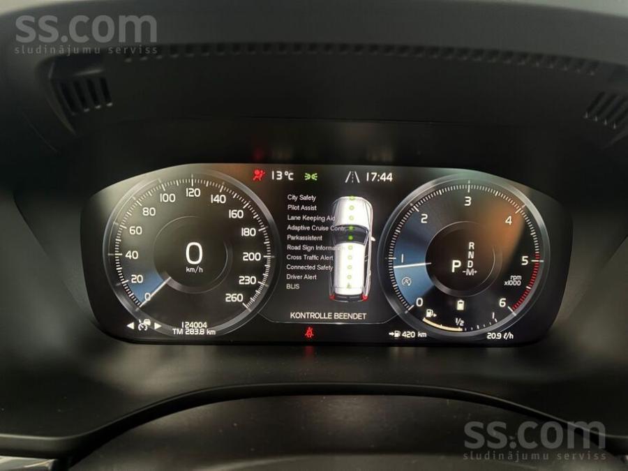 Pelēks Volvo XC60 2020 Rīga, ar dzinēja tilpumu 2.00 L un nobraukumu 124 tūkst. km par 33990 €, foto 12 vietnē AUTOMOTO.COM.LV