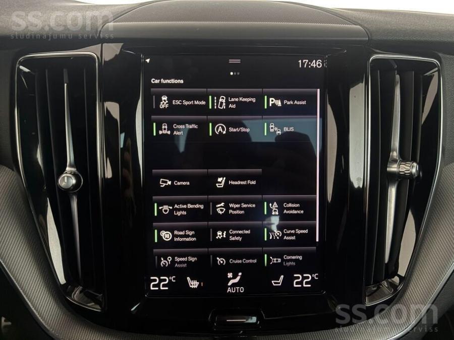 Pelēks Volvo XC60 2020 Rīga, ar dzinēja tilpumu 2.00 L un nobraukumu 124 tūkst. km par 33990 €, foto 13 vietnē AUTOMOTO.COM.LV