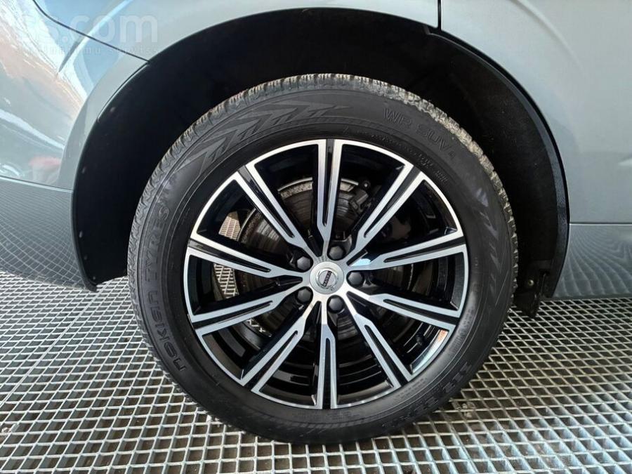 Pelēks Volvo XC60 2020 Rīga, ar dzinēja tilpumu 2.00 L un nobraukumu 124 tūkst. km par 33990 €, foto 20 vietnē AUTOMOTO.COM.LV