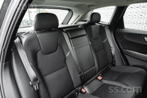 Pelēks Volvo XC60 2020 Rīga, ar dzinēja tilpumu 2.00 L un nobraukumu 68 tūkst. km par 29350 €, foto 23 vietnē AUTOMOTO.COM.LV
