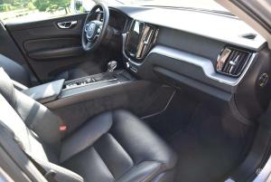 Pelēks Volvo XC60 2020 Viļņa, ar dzinēja tilpumu 1.97 L un nobraukumu 243 tūkst. km par 15999 €, foto 17 vietnē AUTOMOTO.COM.LV
