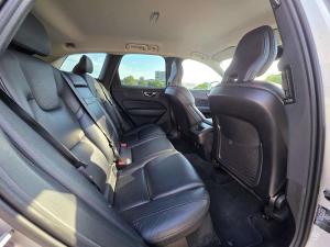 Pelēks Volvo XC60 2020 Viļņa, ar dzinēja tilpumu 1.97 L un nobraukumu 243 tūkst. km par 15999 €, foto 24 vietnē AUTOMOTO.COM.LV