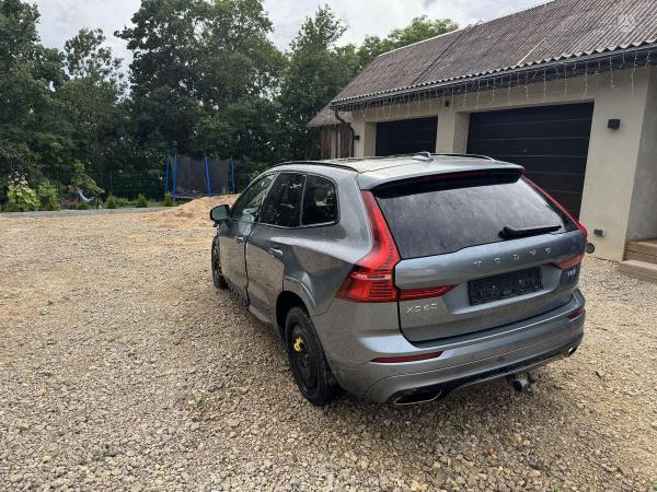 Pelēks Volvo XC60 2020 Akmenė, ar dzinēja tilpumu 1.97 L un nobraukumu 95 tūkst. km par 11000 €, foto 4 vietnē AUTOMOTO.COM.LV