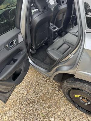 Grey Volvo XC60 2020 in Akmene, with an engine capacity of 1.97 L and mileage of 95 thousand km for 11000 €, photo 12 on AUTOMOTO.COM.LV