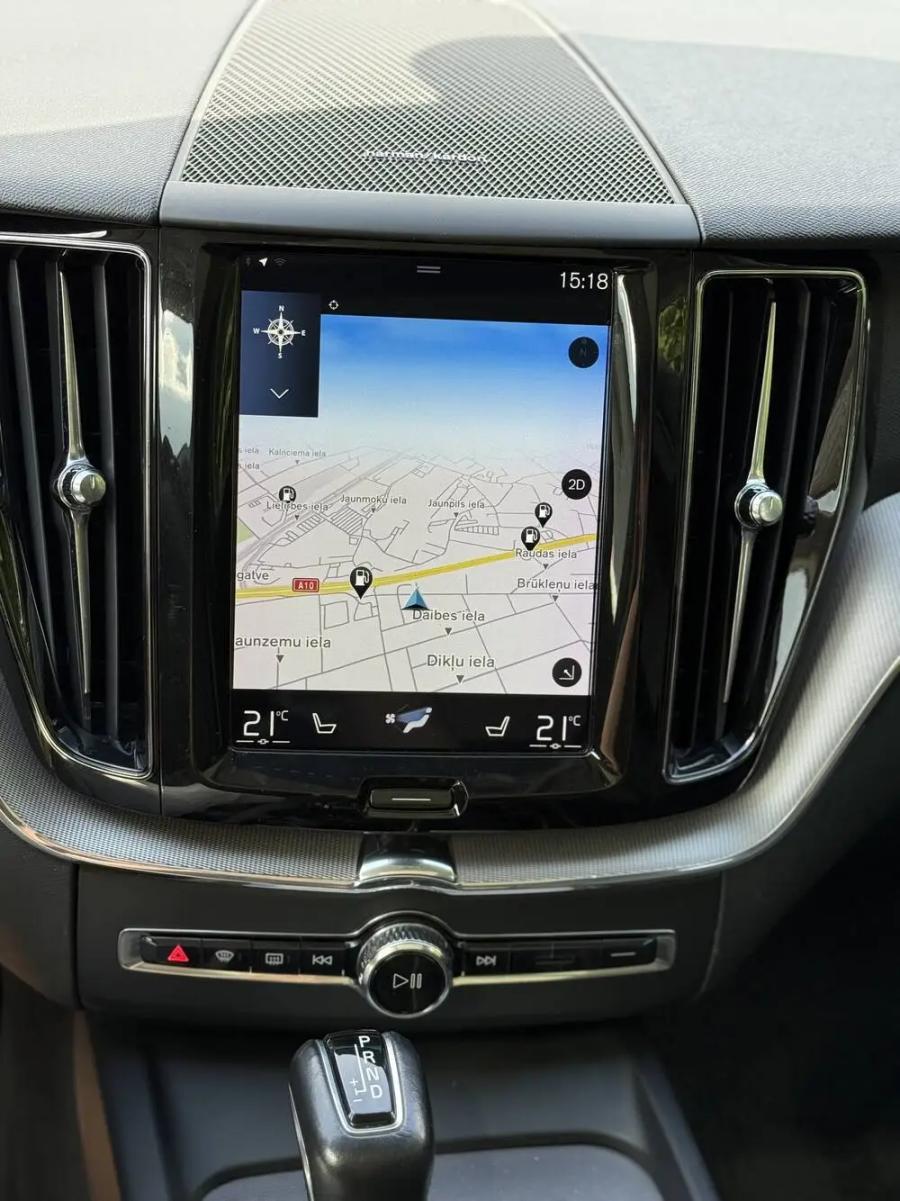Pelēks Volvo XC60 2020 Rīga, ar dzinēja tilpumu 2.00 L un nobraukumu 105 tūkst. km par 24200 €, foto 19 vietnē AUTOMOTO.COM.LV
