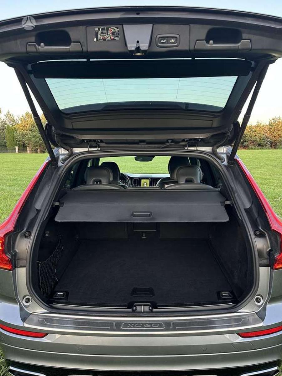 Pelēks Volvo XC60 2020 Tauragė, ar dzinēja tilpumu 1.97 L un nobraukumu 241 tūkst. km par 19850 €, foto 12 vietnē AUTOMOTO.COM.LV