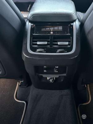 Pelēks Volvo XC60 2020 Tauragė, ar dzinēja tilpumu 1.97 L un nobraukumu 241 tūkst. km par 19850 €, foto 22 vietnē AUTOMOTO.COM.LV