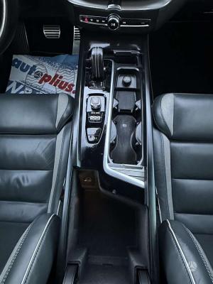 Pelēks Volvo XC60 2020 Tauragė, ar dzinēja tilpumu 1.97 L un nobraukumu 241 tūkst. km par 19850 €, foto 26 vietnē AUTOMOTO.COM.LV