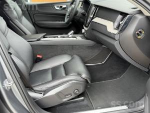 Grey Volvo XC60 2020 in Riga, with an engine capacity of 2.00 L and mileage of 229 thousand km for 23500 €, photo 13 on AUTOMOTO.COM.LV