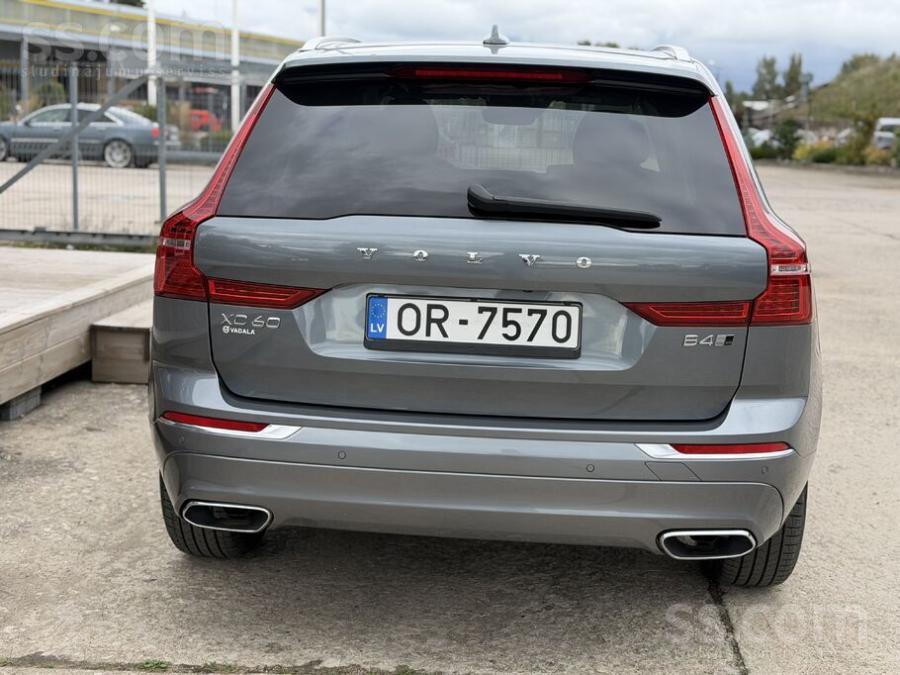 Grey Volvo XC60 2020 in Riga, with an engine capacity of 2.00 L and mileage of 229 thousand km for 23500 €, photo 17 on AUTOMOTO.COM.LV