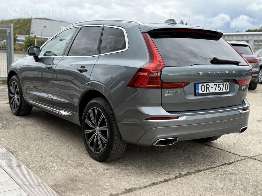 Grey Volvo XC60 2020 in Riga, with an engine capacity of 2.00 L and mileage of 229 thousand km for 23500 €, photo 18 on AUTOMOTO.COM.LV