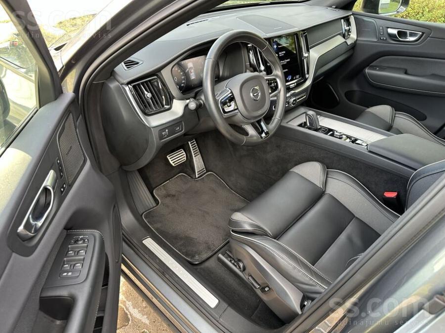 Pelēks Volvo XC60 2021 Rīga, ar dzinēja tilpumu 2.00 L un nobraukumu 33 tūkst. km par 39500 €, foto 12 vietnē AUTOMOTO.COM.LV