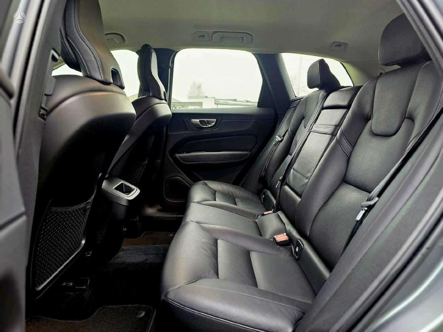 Pelēks Volvo XC60 2021 Tauragė, ar dzinēja tilpumu 1.97 L un nobraukumu 248 tūkst. km par 20500 €, foto 36 vietnē AUTOMOTO.COM.LV