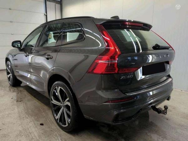 Pelēks Volvo XC60 2021 Viļņa, ar dzinēja tilpumu 1.97 L un nobraukumu 165 tūkst. km par 30690 €, foto 3 vietnē AUTOMOTO.COM.LV