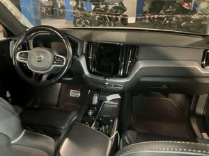 Grey Volvo XC60 2021 in Vilnius, with an engine capacity of 1.97 L and mileage of 196 thousand km for 27990 €, photo 7 on AUTOMOTO.COM.LV