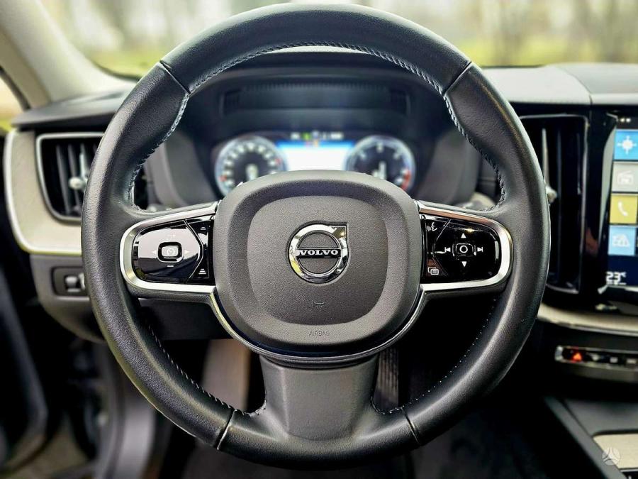 Pelēks Volvo XC60 2021 Tauragė, ar dzinēja tilpumu 1.97 L un nobraukumu 248 tūkst. km par 20500 €, foto 22 vietnē AUTOMOTO.COM.LV
