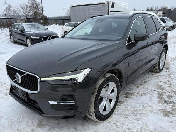 Grey Volvo XC60 2021 in Vilnius, with an engine capacity of 1.97 L and mileage of 222 thousand km for 18900 €, photo 1 on AUTOMOTO.COM.LV