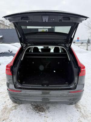 Grey Volvo XC60 2021 in Vilnius, with an engine capacity of 1.97 L and mileage of 222 thousand km for 18900 €, photo 5 on AUTOMOTO.COM.LV
