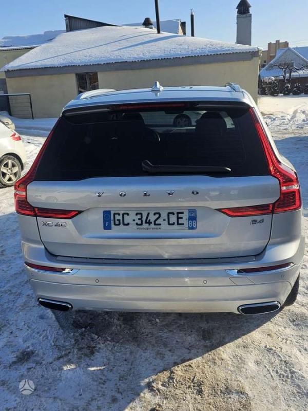 Pelēks Volvo XC60 2021 Tauragė, ar dzinēja tilpumu 1.97 L un nobraukumu 400 tūkst. km par 17000 €, foto 5 vietnē AUTOMOTO.COM.LV