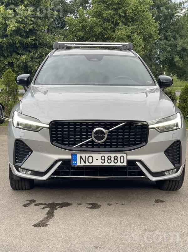 Grey Volvo XC60 2021 in Riga, with an engine capacity of 2.00 L and mileage of 110 thousand km for 27200 €, photo 1 on AUTOMOTO.COM.LV