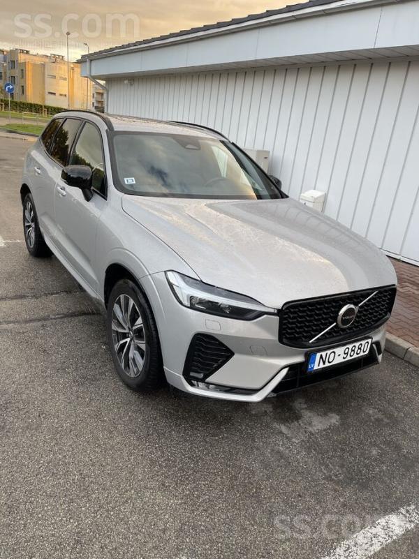 Pelēks Volvo XC60 2021 Rīga, ar dzinēja tilpumu 2.00 L un nobraukumu 109 tūkst. km par 27400 €, foto 1 vietnē AUTOMOTO.COM.LV