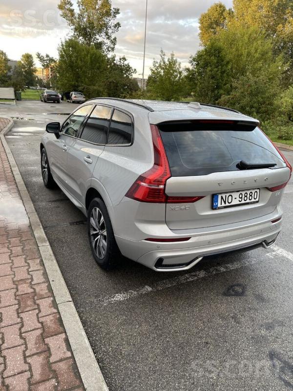 Pelēks Volvo XC60 2021 Rīga, ar dzinēja tilpumu 2.00 L un nobraukumu 109 tūkst. km par 27400 €, foto 3 vietnē AUTOMOTO.COM.LV