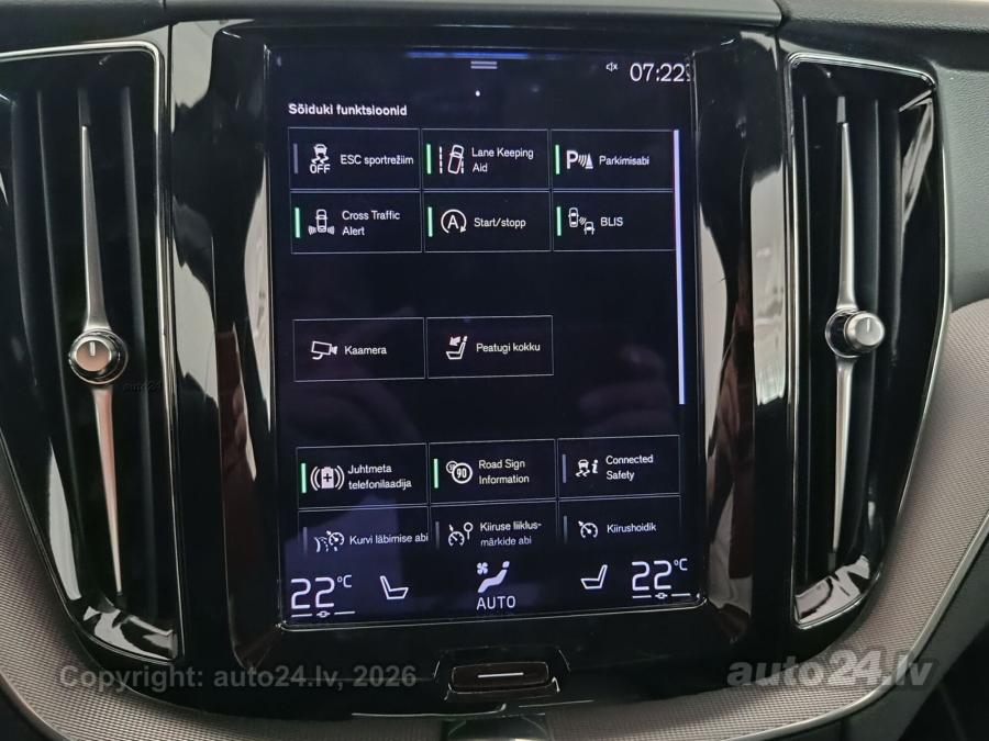 Серый Вольво ХС60 2021 в Таллин, объемом двигателя 2.00 л и пробегом 137 тыс. км за 27990 €, фото 15 на AUTOMOTO.COM.LV