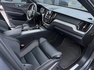 Grey Volvo XC60 2021 in Jelgava, with an engine capacity of 2.00 L and mileage of 120 thousand km for 35950 €, photo 8 on AUTOMOTO.COM.LV