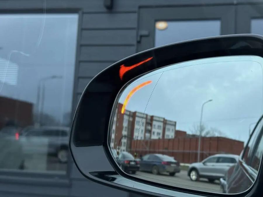 Grey Volvo XC60 2021 in Jelgava, with an engine capacity of 2.00 L and mileage of 120 thousand km for 35950 €, photo 19 on AUTOMOTO.COM.LV