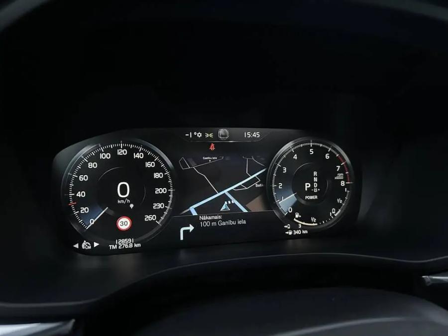 Grey Volvo XC60 2021 in Jelgava, with an engine capacity of 2.00 L and mileage of 120 thousand km for 35950 €, photo 21 on AUTOMOTO.COM.LV