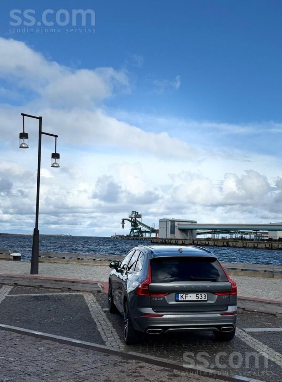 Pelēks Volvo XC60 2021 Rīga, ar dzinēja tilpumu 2.00 L un nobraukumu 85 tūkst. km par 35900 €, foto 5 vietnē AUTOMOTO.COM.LV