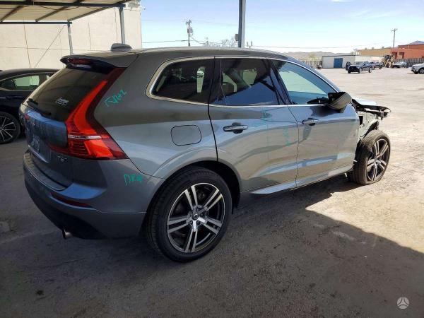 Grey Volvo XC60 2021 in Klaipeda, with an engine capacity of 1.97 L and mileage of 173 thousand km for 13240 €, photo 3 on AUTOMOTO.COM.LV