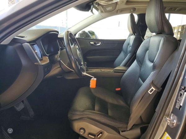 Grey Volvo XC60 2021 in Klaipeda, with an engine capacity of 1.97 L and mileage of 173 thousand km for 13240 €, photo 7 on AUTOMOTO.COM.LV