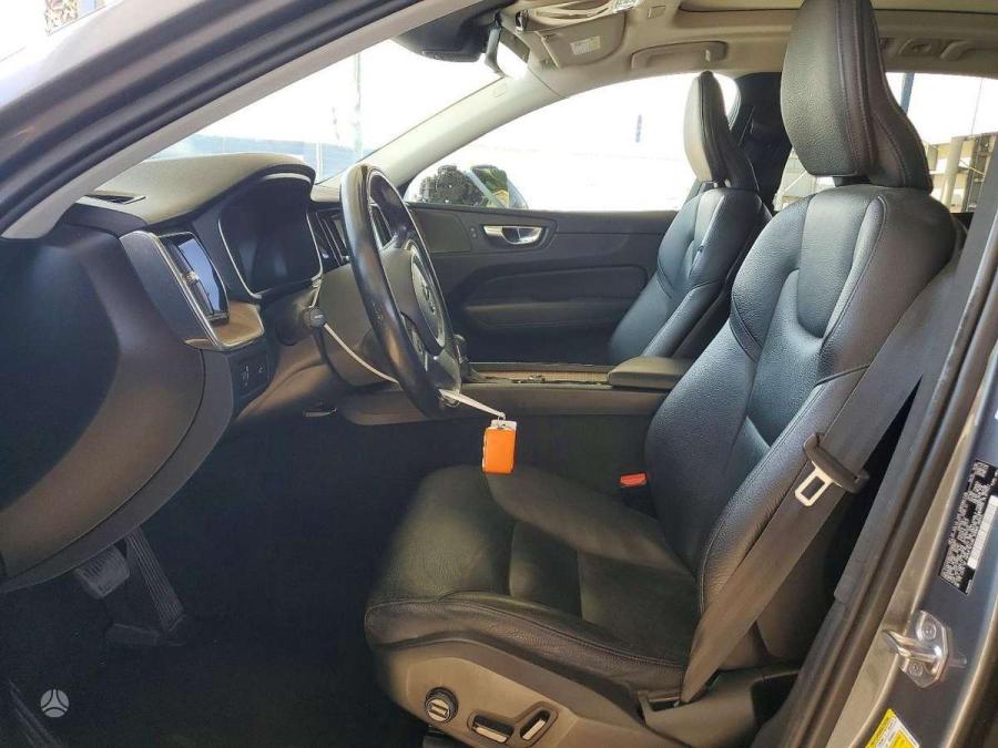 Pelēks Volvo XC60 2021 Klaipėda, ar dzinēja tilpumu 1.97 L un nobraukumu 173 tūkst. km par 13240 €, foto 8 vietnē AUTOMOTO.COM.LV