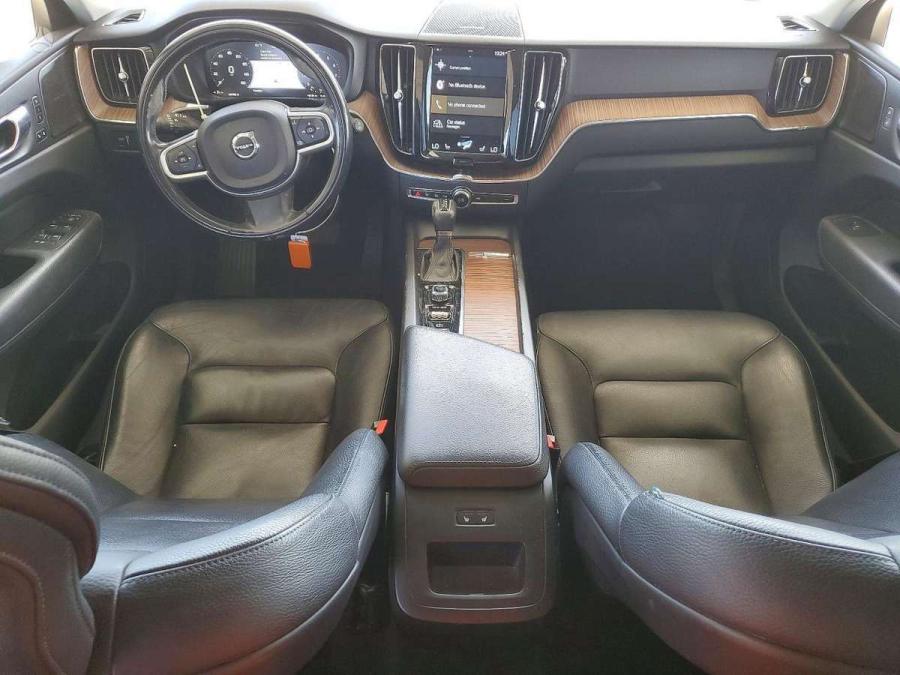 Pelēks Volvo XC60 2021 Klaipėda, ar dzinēja tilpumu 1.97 L un nobraukumu 173 tūkst. km par 13240 €, foto 9 vietnē AUTOMOTO.COM.LV