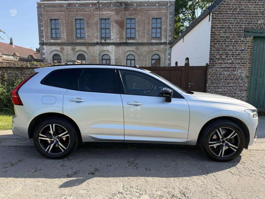 Grey Volvo XC60 2021 in Utena, with an engine capacity of 1.97 L and mileage of 178 thousand km for 24900 €, photo 9 on AUTOMOTO.COM.LV
