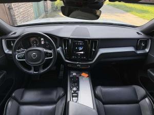 Grey Volvo XC60 2021 in Utena, with an engine capacity of 1.97 L and mileage of 178 thousand km for 24900 €, photo 13 on AUTOMOTO.COM.LV