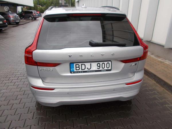 Grey Volvo XC60 2021 in Vilnius, with an engine capacity of 1.97 L and mileage of 86 thousand km for 29000 €, photo 4 on AUTOMOTO.COM.LV