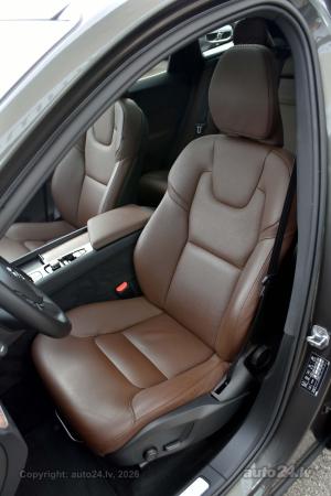 Grey Volvo XC60 2021 in Tallinn, with an engine capacity of 2.00 L and mileage of 77 thousand km for 34900 €, photo 10 on AUTOMOTO.COM.LV