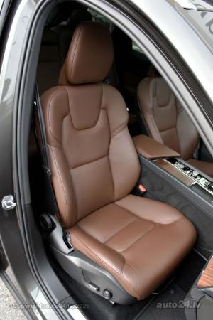 Grey Volvo XC60 2021 in Tallinn, with an engine capacity of 2.00 L and mileage of 77 thousand km for 34900 €, photo 11 on AUTOMOTO.COM.LV